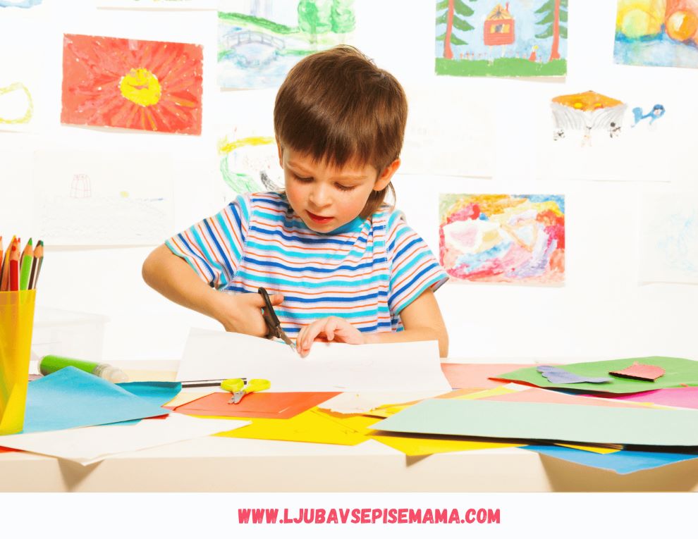 Iseci i zalepi aktivnosti za decu - Ljubav se piše MAMA
